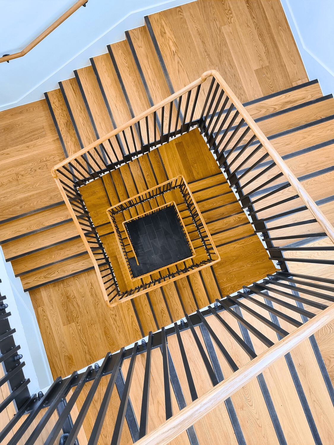 Creating Memorable Impressions: Handrails in Commercial Spaces ...